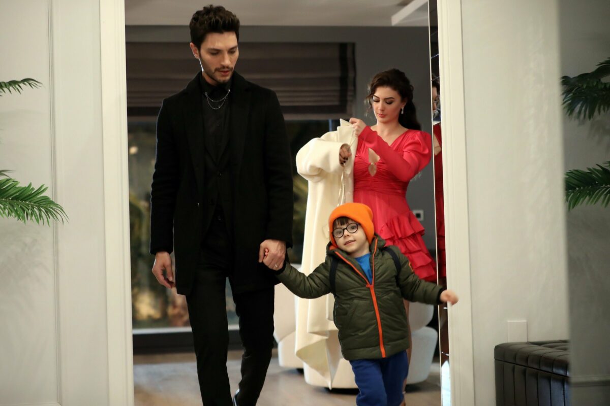 Ask Mantik Intikam: la trama dell’episodio 29 con Burcu Özberk e Ilhan Sen